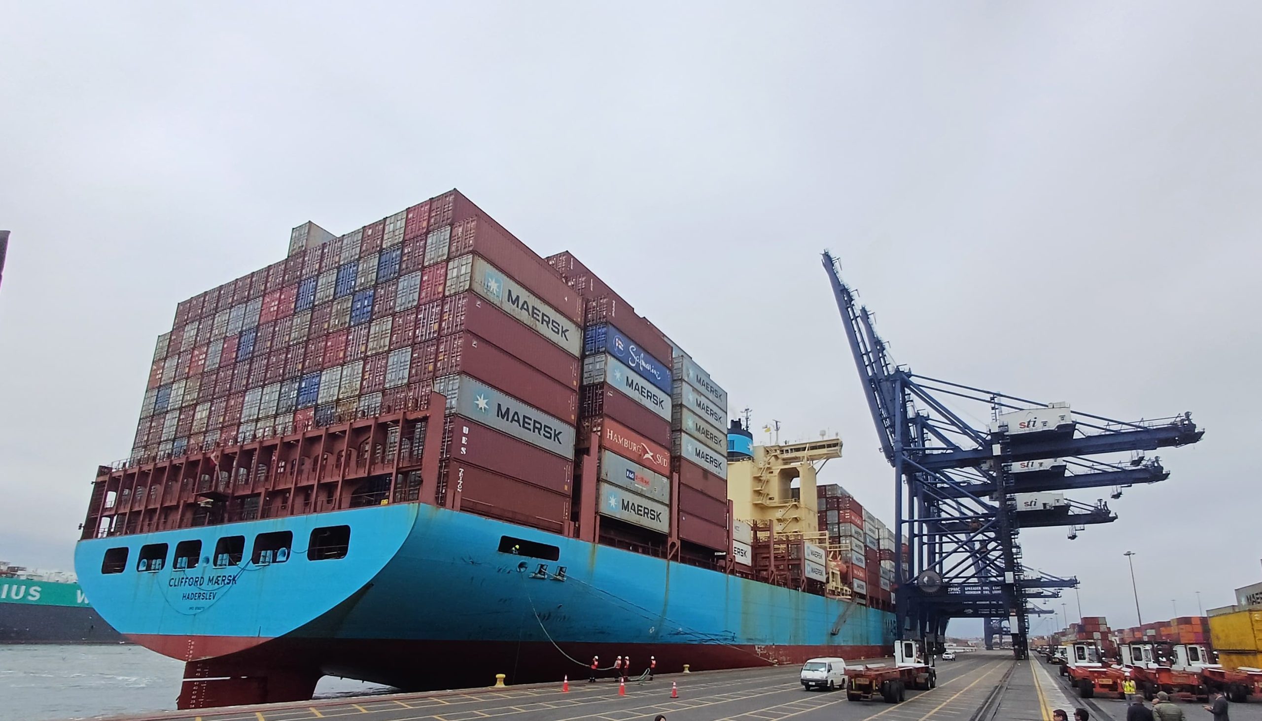 Zarpó el primer 'Cherry Express' de la temporada: envíos de cerezas ...